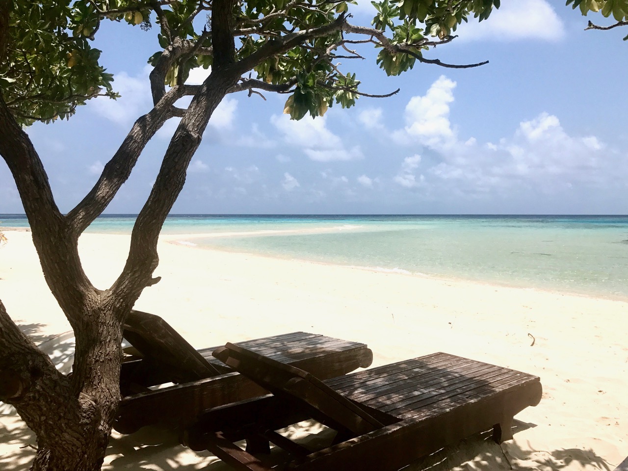 La Spiaggia - White Maakanaa Lodge